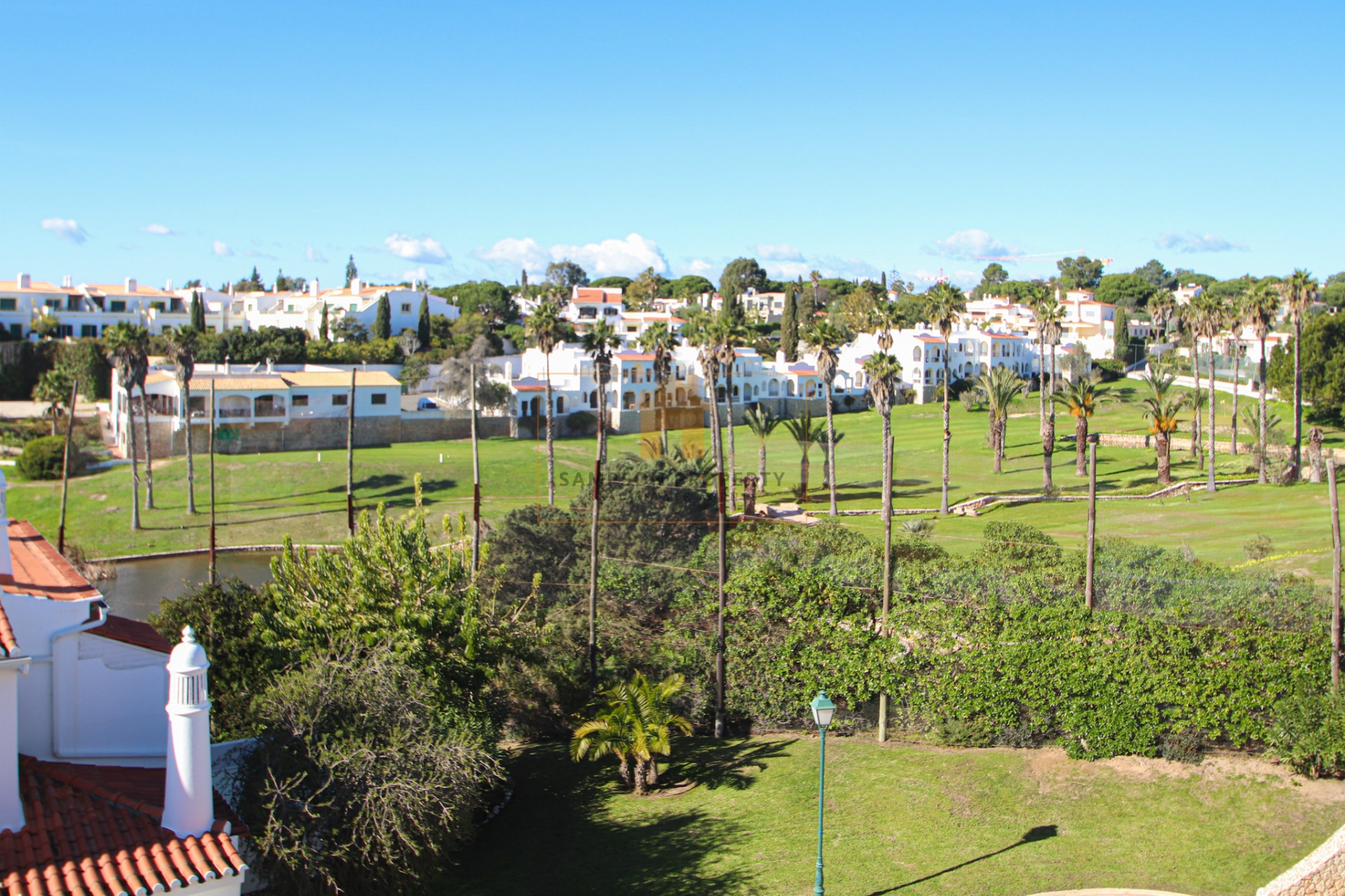 Para venda – Apartamento T1 em Carvoeiro com vista mar - Sampson Property